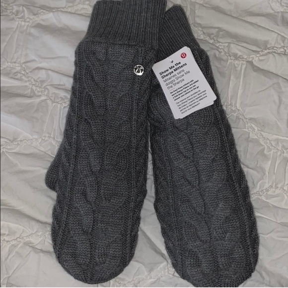 lululemon athletica | Accessories | Nwt Lululemon Show Me The Sherpa ...